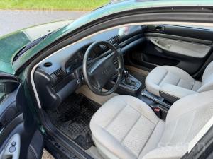 Zaļš Audi A4 1997 Limbaži, ar dzinēja tilpumu 1.80 L un nobraukumu 306 tūkst. km par 2300 €, foto 10 vietnē AUTOMOTO.COM.LV