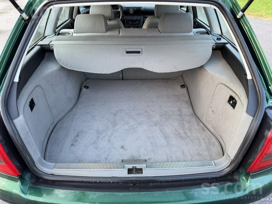 Zaļš Audi A4 1997 Limbaži, ar dzinēja tilpumu 1.80 L un nobraukumu 306 tūkst. km par 2300 €, foto 12 vietnē AUTOMOTO.COM.LV