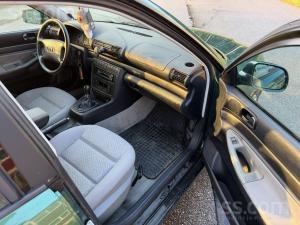 Zaļš Audi A4 1997 Limbaži, ar dzinēja tilpumu 1.80 L un nobraukumu 306 tūkst. km par 2300 €, foto 15 vietnē AUTOMOTO.COM.LV