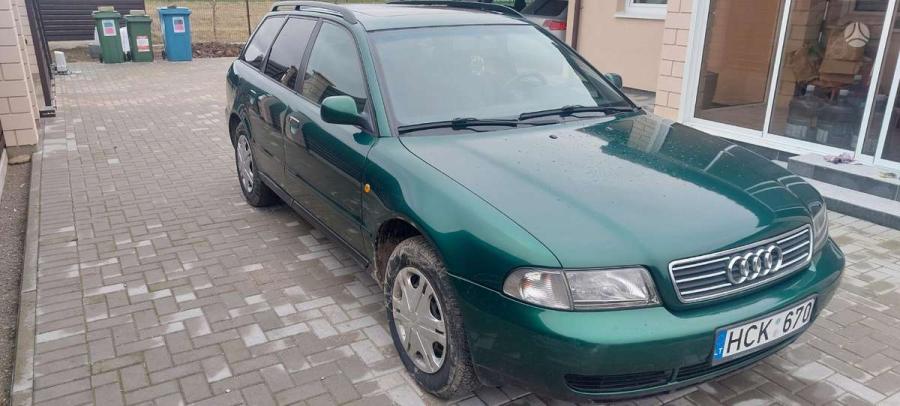 Zaļš Audi A4 1998 Kauņa, ar dzinēja tilpumu 1.90 L un nobraukumu 380 tūkst. km par 950 €, foto 3 vietnē AUTOMOTO.COM.LV