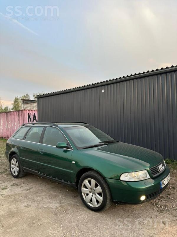 Green Audi A4 1999 in Jelgava, with an engine capacity of 2.50 L and mileage of 342 thousand km for 1450 €, photo 1 on AUTOMOTO.COM.LV