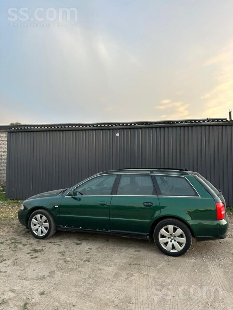 Zaļš Audi A4 1999 Jelgava, ar dzinēja tilpumu 2.50 L un nobraukumu 342 tūkst. km par 1450 €, foto 6 vietnē AUTOMOTO.COM.LV