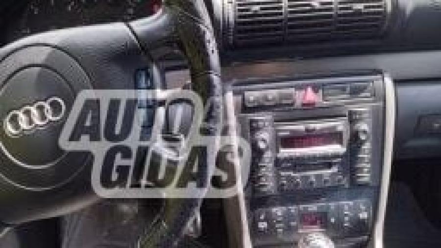 Zaļš Audi A4 1999 Marijampole, ar dzinēja tilpumu 1.90 L un nobraukumu 339 tūkst. km par 1400 €, foto 6 vietnē AUTOMOTO.COM.LV