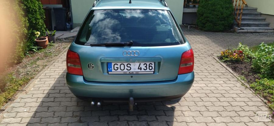 Zaļš Audi A4 1999 Marijampole, ar dzinēja tilpumu 1.90 L un nobraukumu 339 tūkst. km par 1400 €, foto 9 vietnē AUTOMOTO.COM.LV