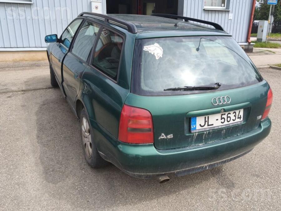 Zaļš Audi A4 1999 Daugavpils, ar dzinēja tilpumu 1.80 L un nobraukumu 336 tūkst. km par 850 €, foto 4 vietnē AUTOMOTO.COM.LV