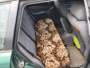 Zaļš Audi A4 1999 Daugavpils, ar dzinēja tilpumu 1.80 L un nobraukumu 336 tūkst. km par 850 €, foto 7 vietnē AUTOMOTO.COM.LV