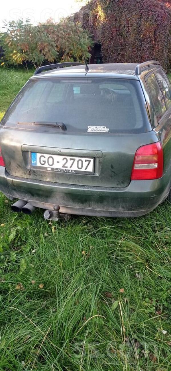 Zaļš Audi A4 1999 Daugavpils, ar dzinēja tilpumu 1.90 L un nobraukumu 382 tūkst. km par 900 €, foto 3 vietnē AUTOMOTO.COM.LV
