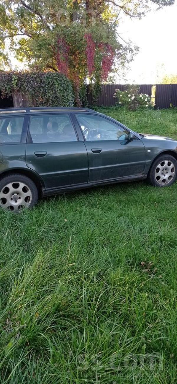 Zaļš Audi A4 1999 Daugavpils, ar dzinēja tilpumu 1.90 L un nobraukumu 382 tūkst. km par 900 €, foto 4 vietnē AUTOMOTO.COM.LV