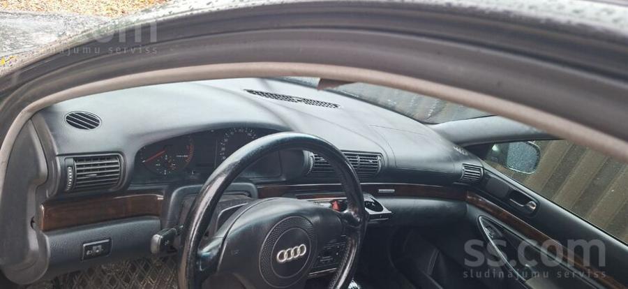 Green Audi A4 1999 in Daugavpils, with an engine capacity of 1.90 L and mileage of 388 thousand km for 1050 €, photo 11 on AUTOMOTO.COM.LV