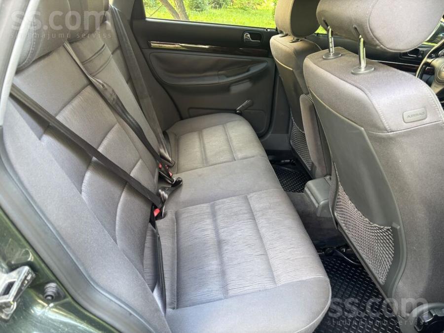 Green Audi A4 2000 in Riga, with an engine capacity of 1.90 L and mileage of 391 thousand km for 2690 €, photo 13 on AUTOMOTO.COM.LV