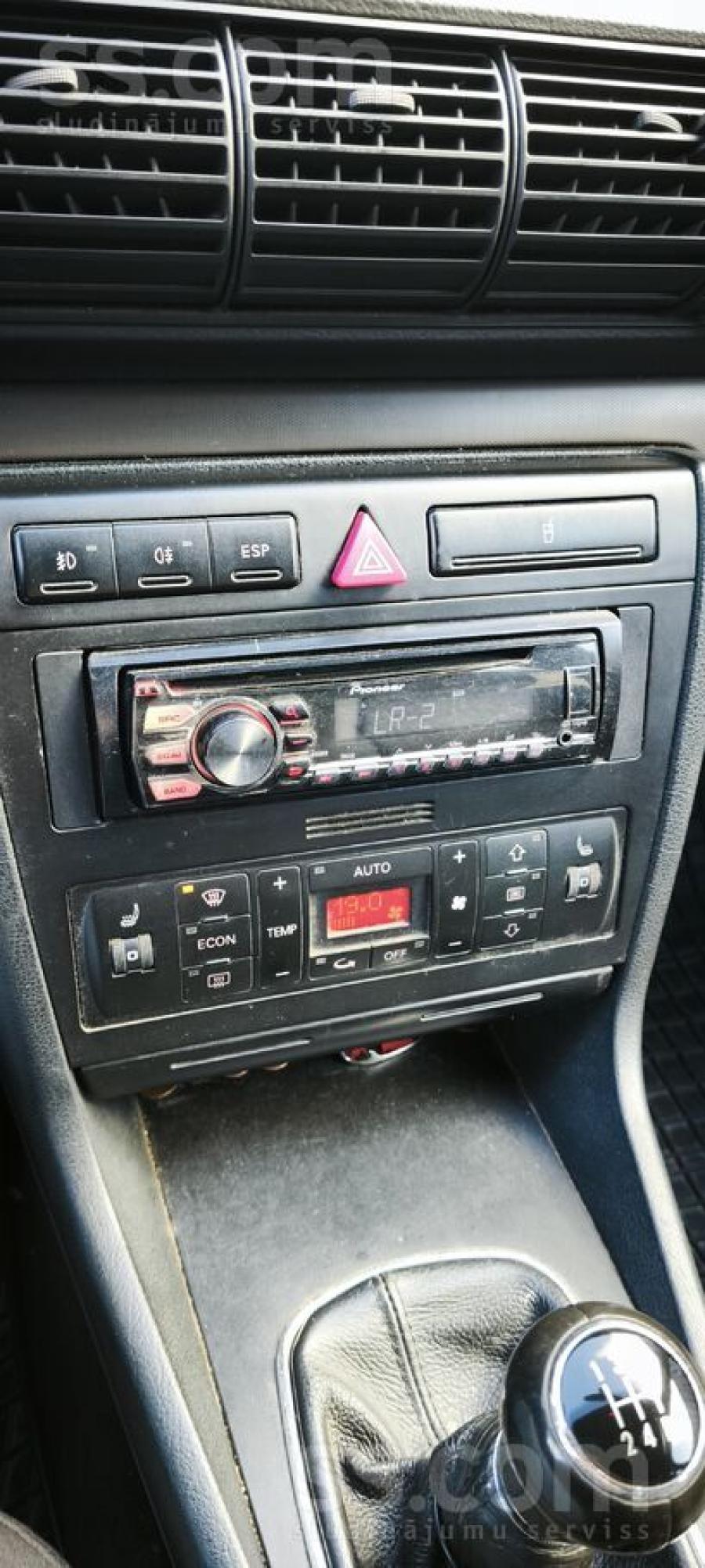 Zaļš Audi A4 2000 Rēzekne, ar dzinēja tilpumu 1.90 L un nobraukumu 425 tūkst. km par 650 €, foto 6 vietnē AUTOMOTO.COM.LV