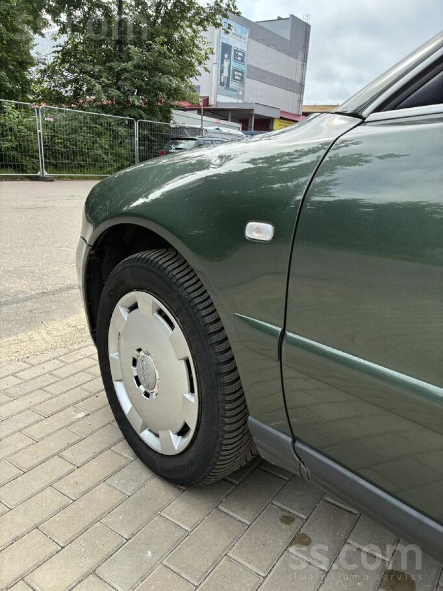 Zaļš Audi A4 2000 Rīga, ar dzinēja tilpumu 1.90 L un nobraukumu 391 tūkst. km par 2650 €, foto 15 vietnē AUTOMOTO.COM.LV