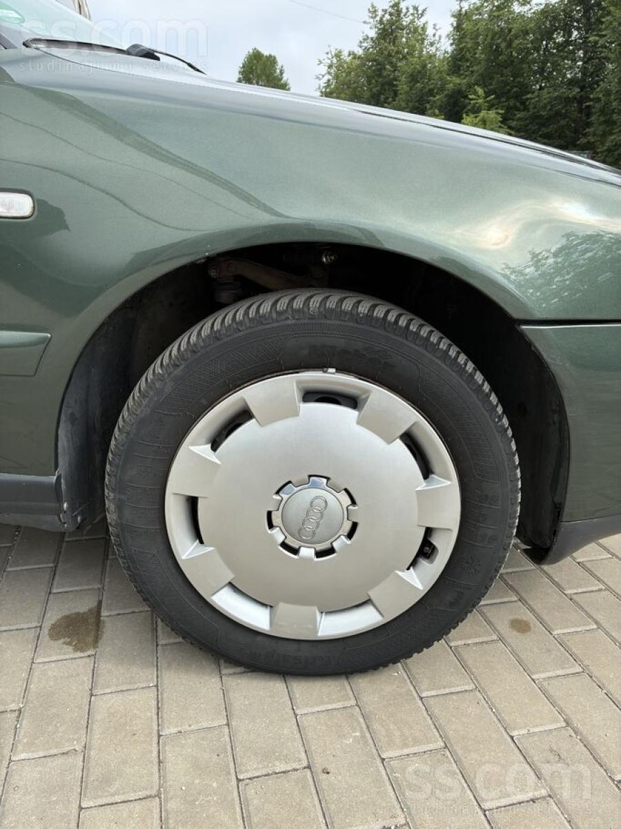 Zaļš Audi A4 2000 Rīga, ar dzinēja tilpumu 1.90 L un nobraukumu 391 tūkst. km par 2650 €, foto 17 vietnē AUTOMOTO.COM.LV