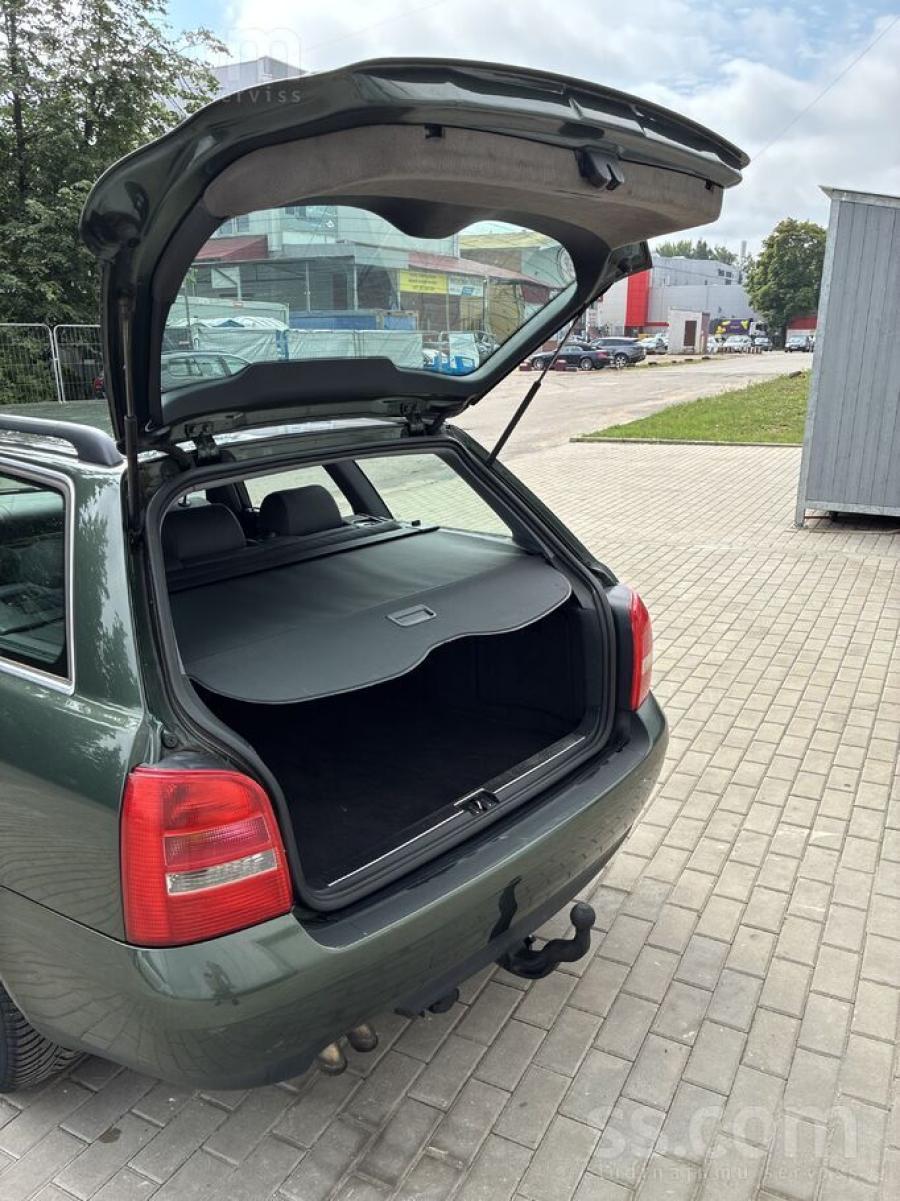 Zaļš Audi A4 2000 Rīga, ar dzinēja tilpumu 1.90 L un nobraukumu 391 tūkst. km par 2650 €, foto 26 vietnē AUTOMOTO.COM.LV