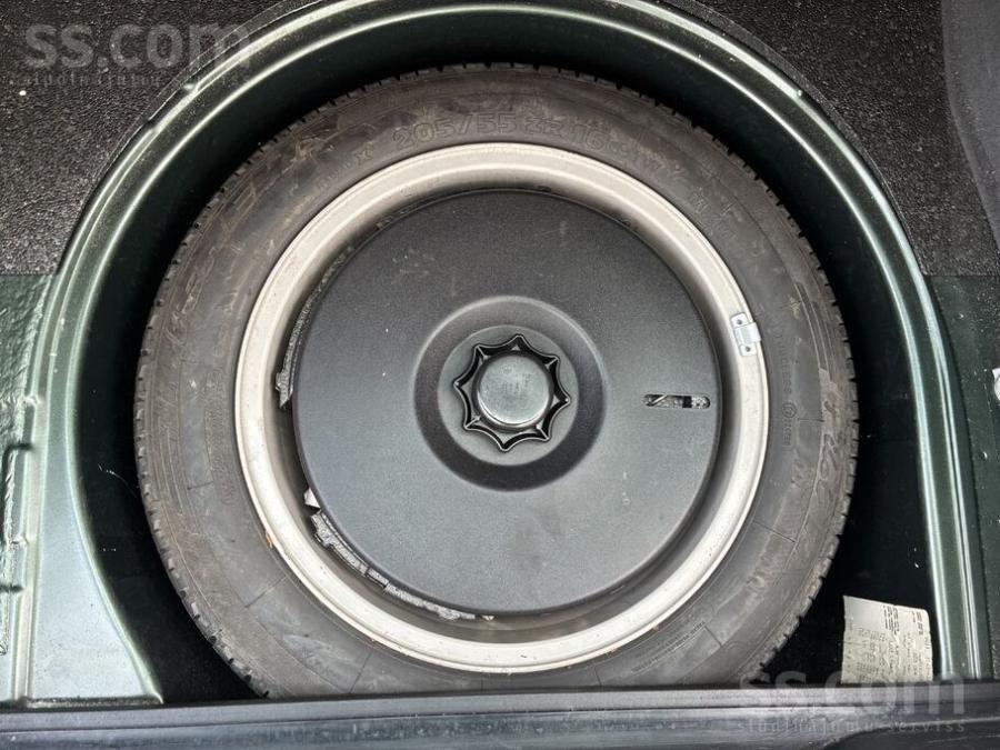 Zaļš Audi A4 2000 Rīga, ar dzinēja tilpumu 1.90 L un nobraukumu 391 tūkst. km par 2650 €, foto 27 vietnē AUTOMOTO.COM.LV