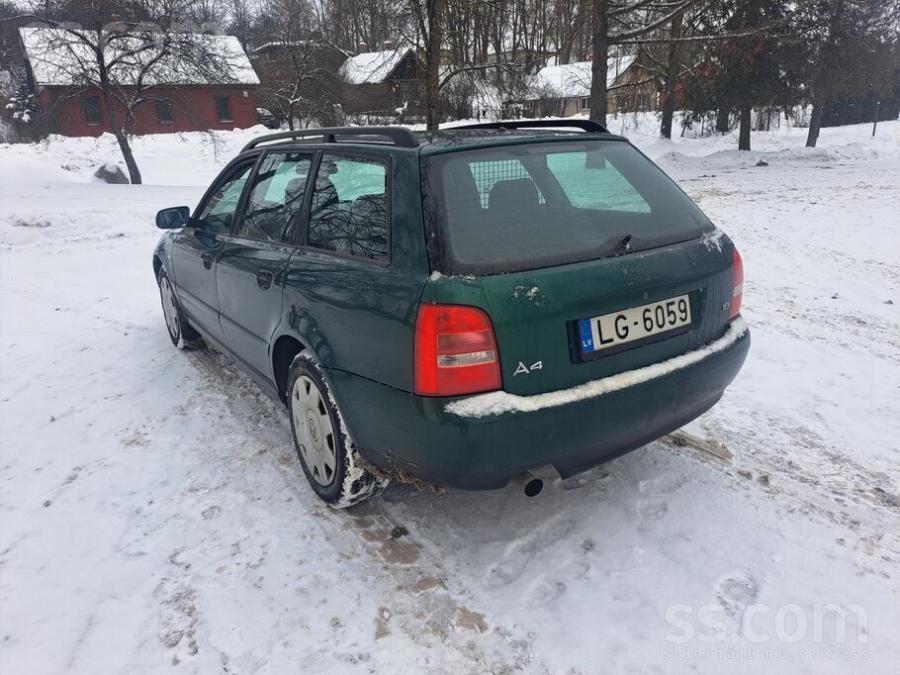Green Audi A4 2001 in Jekabpils, with an engine capacity of 1.80 L and mileage of 249 thousand km for 1350 €, photo 5 on AUTOMOTO.COM.LV