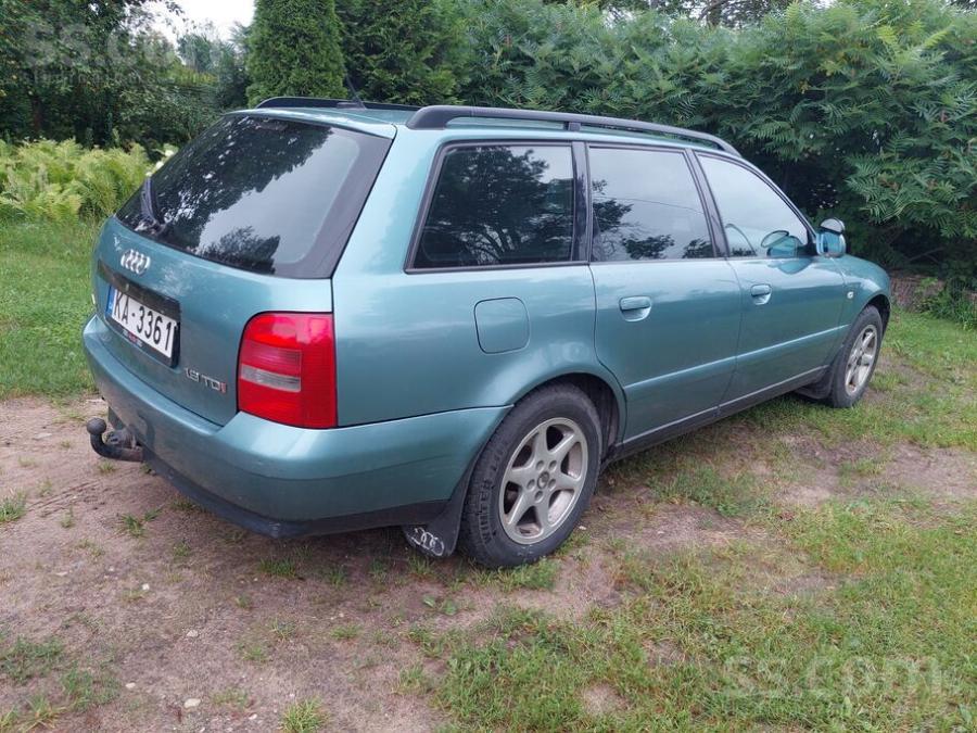 Zaļš Audi A4 2001 Rēzekne, ar dzinēja tilpumu 1.90 L un nobraukumu 400 tūkst. km par 1550 €, foto 4 vietnē AUTOMOTO.COM.LV