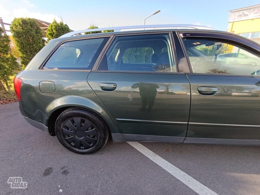 Zaļš Audi A4 2001 Alīta, ar dzinēja tilpumu 1.90 L un nobraukumu 386 tūkst. km par 840 €, foto 4 vietnē AUTOMOTO.COM.LV
