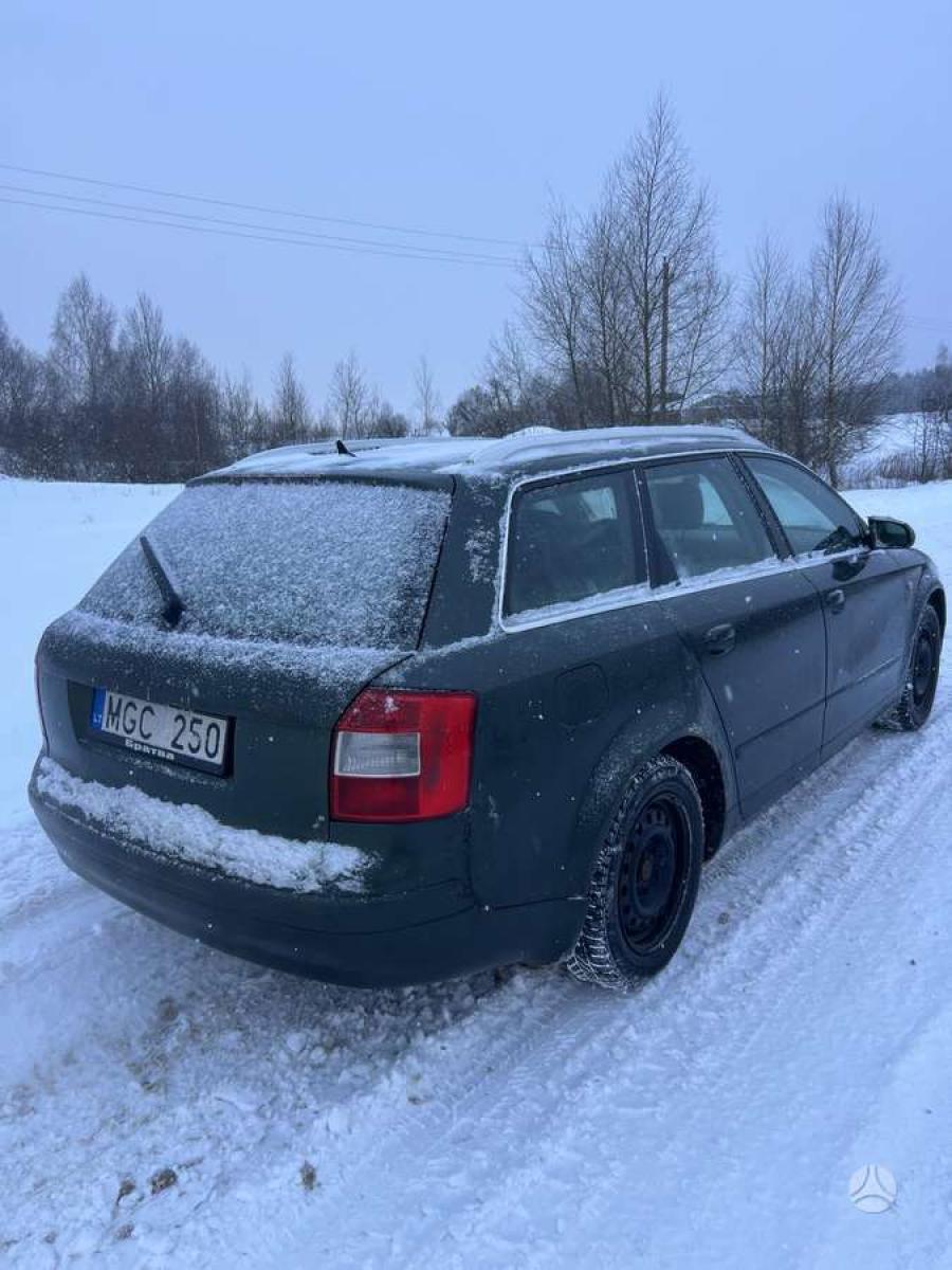 Green Audi A4 2002 in Vilnius, with an engine capacity of 1.90 L and mileage of 440 thousand km for 600 €, photo 5 on AUTOMOTO.COM.LV