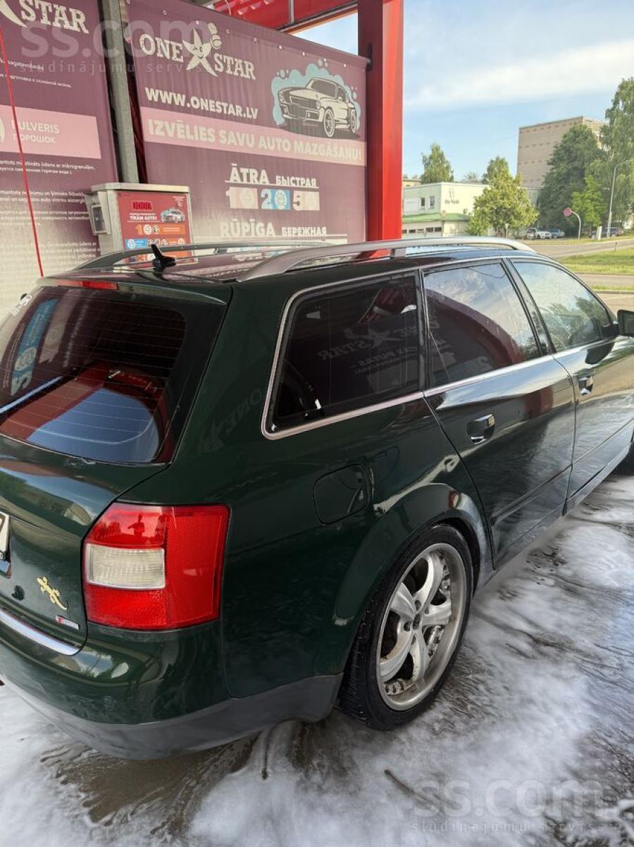 Zaļš Audi A4 2002 Daugavpils, ar dzinēja tilpumu 2.50 L un nobraukumu 440 tūkst. km par 1400 €, foto 4 vietnē AUTOMOTO.COM.LV
