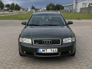 Zaļš Audi A4 2002 Šauļi, ar dzinēja tilpumu 1.90 L un nobraukumu 420 tūkst. km par 2500 €, foto 1 vietnē AUTOMOTO.COM.LV