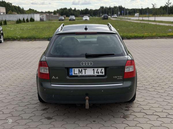 Green Audi A4 2002 in Siauliai, with an engine capacity of 1.90 L and mileage of 420 thousand km for 2500 €, photo 6 on AUTOMOTO.COM.LV