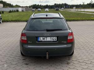 Zaļš Audi A4 2002 Šauļi, ar dzinēja tilpumu 1.90 L un nobraukumu 420 tūkst. km par 2500 €, foto 6 vietnē AUTOMOTO.COM.LV