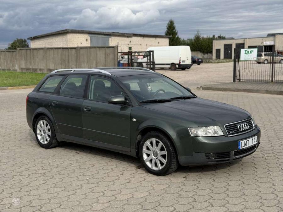Zaļš Audi A4 2002 Šauļi, ar dzinēja tilpumu 1.90 L un nobraukumu 420 tūkst. km par 2500 €, foto 9 vietnē AUTOMOTO.COM.LV