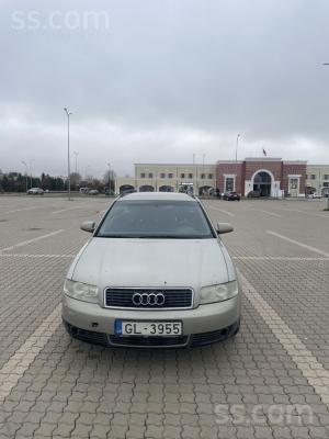 Zaļš Audi A4 2003 Jelgava, ar dzinēja tilpumu 2.50 L un nobraukumu 410 tūkst. km par 1200 €, foto  vietnē AUTOMOTO.COM.LV
