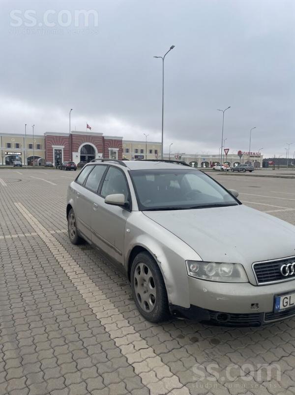 Зеленый Ауди А4 2003 в Елгава, объемом двигателя 2.50 л и пробегом 410 тыс. км за 1200 €, фото 3 на AUTOMOTO.COM.LV