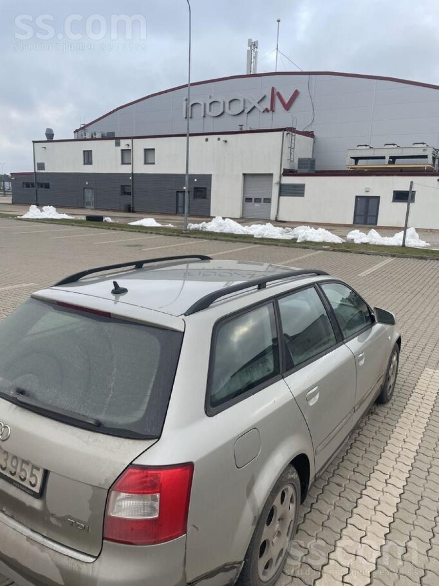 Zaļš Audi A4 2003 Jelgava, ar dzinēja tilpumu 2.50 L un nobraukumu 410 tūkst. km par 1200 €, foto 7 vietnē AUTOMOTO.COM.LV