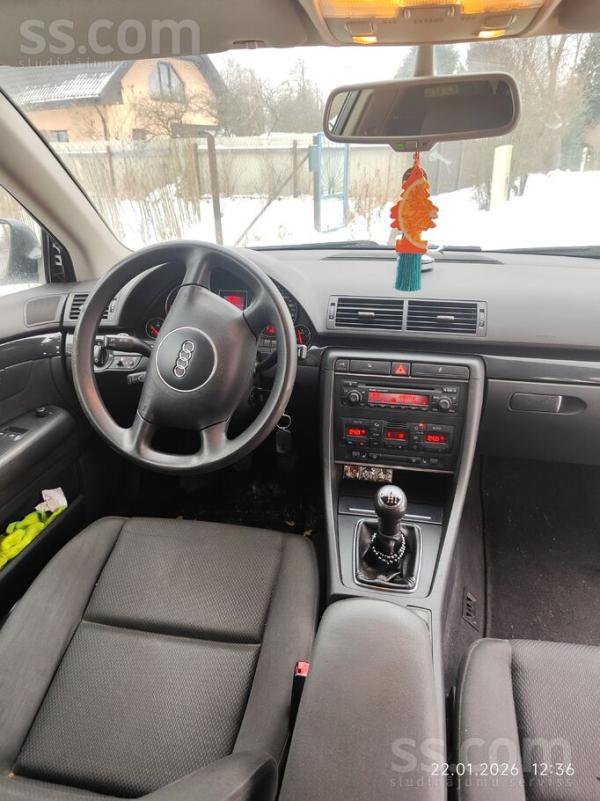 Zaļš Audi A4 2004 Rīga, ar dzinēja tilpumu 1.90 L un nobraukumu 325 tūkst. km par 2000 €, foto 3 vietnē AUTOMOTO.COM.LV