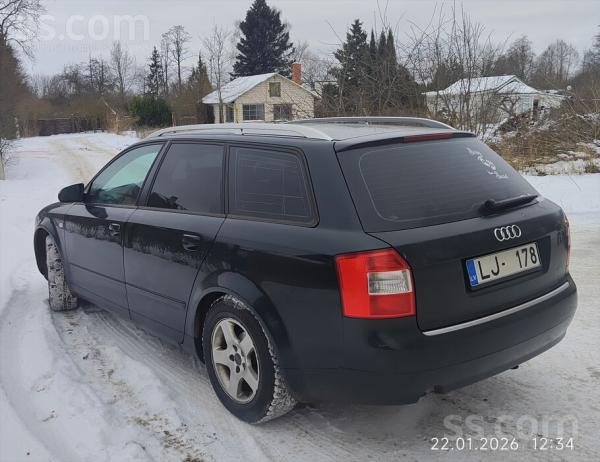 Zaļš Audi A4 2004 Rīga, ar dzinēja tilpumu 1.90 L un nobraukumu 325 tūkst. km par 2000 €, foto 9 vietnē AUTOMOTO.COM.LV