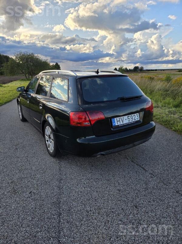 Zaļš Audi A4 2005 Valka, ar dzinēja tilpumu 3.00 L un nobraukumu 429 tūkst. km par 2250 €, foto 3 vietnē AUTOMOTO.COM.LV