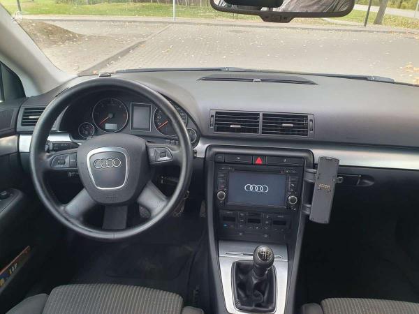 Green Audi A4 2006 in Vilkaviskis, with an engine capacity of 1.99 L and mileage of 360 thousand km for 1750 €, photo 8 on AUTOMOTO.COM.LV