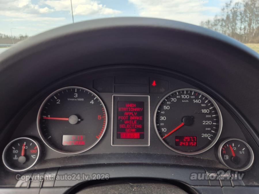 Zaļš Audi A4 2007 Tallina, ar dzinēja tilpumu 2.00 L un nobraukumu 240 tūkst. km par 499 €, foto 10 vietnē AUTOMOTO.COM.LV