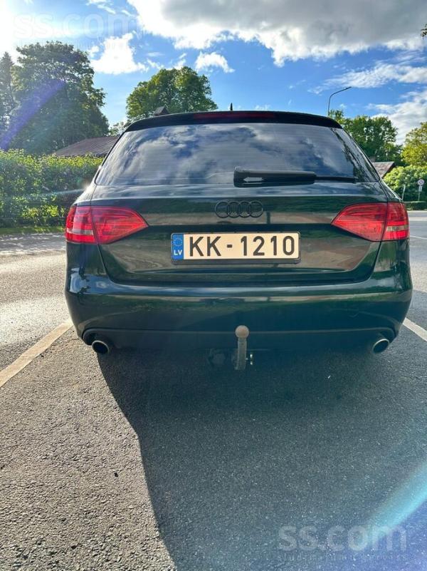 Green Audi A4 2008 in Riga, with an engine capacity of 2.70 L and mileage of 480 thousand km for 3600 €, photo 3 on AUTOMOTO.COM.LV