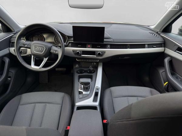 Green Audi A4 2024 in Kaunas, with an engine capacity of 2.00 L and mileage of 39 thousand km for 33197 €, photo 5 on AUTOMOTO.COM.LV