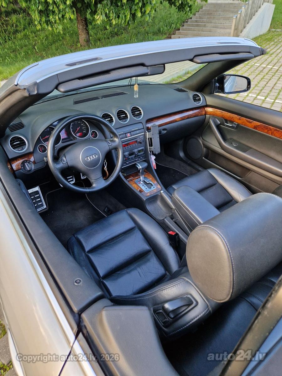Pelēks Audi A4 2002 Tallina, ar dzinēja tilpumu 2.40 L un nobraukumu 243 tūkst. km par 5250 €, foto 5 vietnē AUTOMOTO.COM.LV