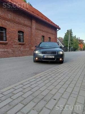 Grey Audi A4 2002 in Riga, with an engine capacity of 2.40 L and mileage of 285 thousand km for 3000 €, photo 3 on AUTOMOTO.COM.LV