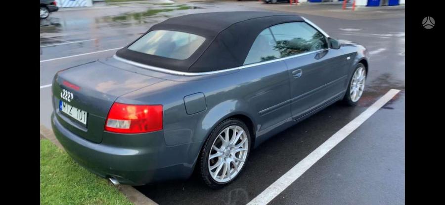 Pelēks Audi A4 2003 Viļņa, ar dzinēja tilpumu 2.39 L un nobraukumu 209 tūkst. km par 3000 €, foto 3 vietnē AUTOMOTO.COM.LV