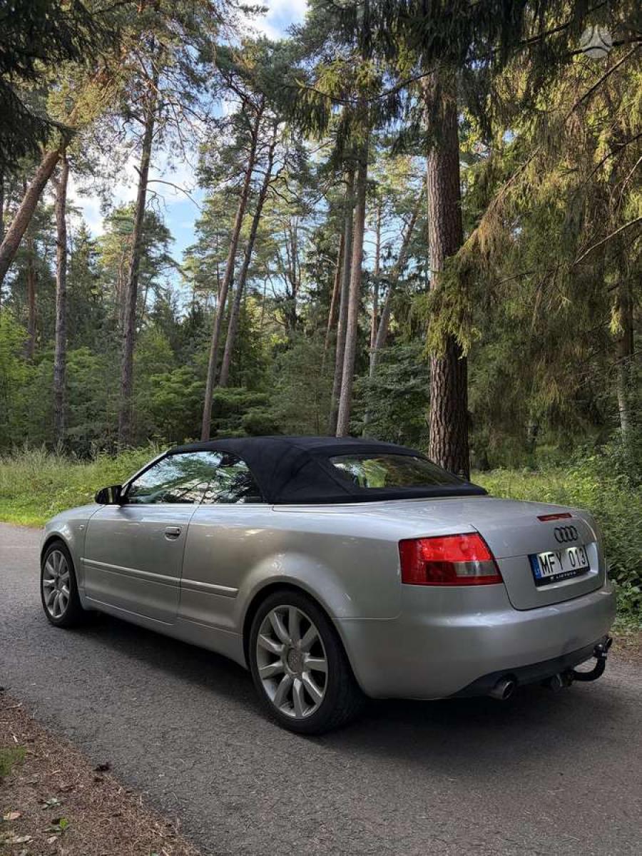 Pelēks Audi A4 2003 Kauņa, ar dzinēja tilpumu 2.39 L un nobraukumu 257 tūkst. km par 2800 €, foto 15 vietnē AUTOMOTO.COM.LV