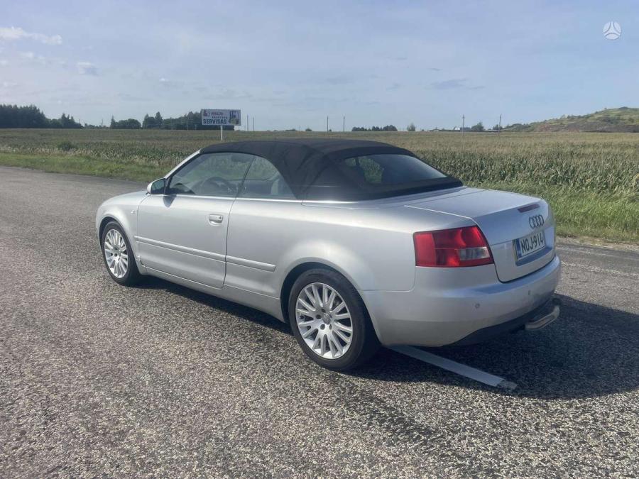 Grey Audi A4 2005 in Siauliai, with an engine capacity of 2.50 L and mileage of 284 thousand km for 3150 €, photo 8 on AUTOMOTO.COM.LV