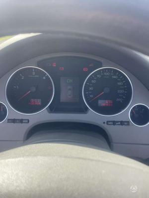 Grey Audi A4 2005 in Siauliai, with an engine capacity of 2.50 L and mileage of 284 thousand km for 3150 €, photo 14 on AUTOMOTO.COM.LV