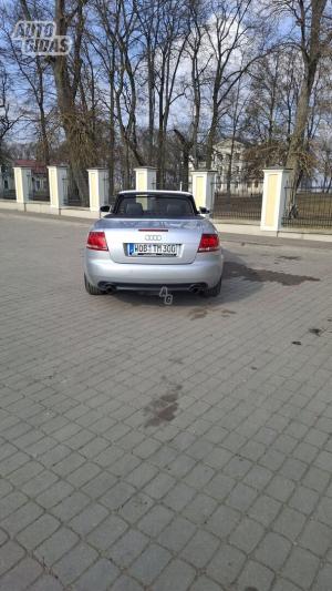 Grey Audi A4 2006 in Vilkaviskis, with an engine capacity of 3.20 L and mileage of 208 thousand km for 7600 €, photo 5 on AUTOMOTO.COM.LV