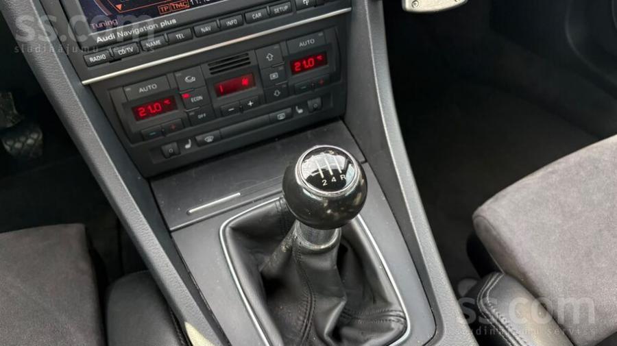 Grey Audi A4 2006 in Liepaja, with an engine capacity of 1.80 L and mileage of 236 thousand km for 3350 €, photo 17 on AUTOMOTO.COM.LV