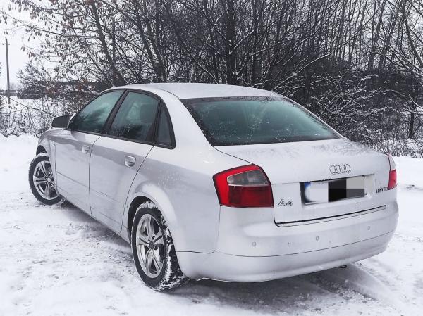 Grey Audi A4 2003 in Raseiniai, with an engine capacity of 1.90 L and mileage of 300 thousand km for 1450 €, photo 4 on AUTOMOTO.COM.LV