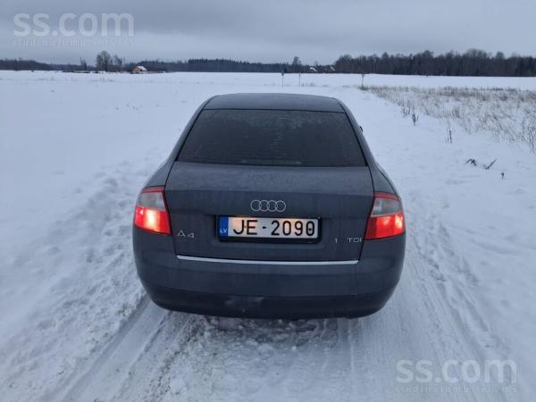 Pelēks Audi A4 2002 Saldus, ar dzinēja tilpumu 1.90 L un nobraukumu 366 tūkst. km par 1700 €, foto 1 vietnē AUTOMOTO.COM.LV