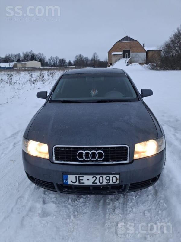 Pelēks Audi A4 2002 Saldus, ar dzinēja tilpumu 1.90 L un nobraukumu 366 tūkst. km par 1700 €, foto 6 vietnē AUTOMOTO.COM.LV