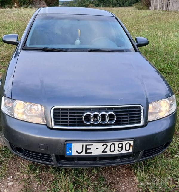 Pelēks Audi A4 2002 Saldus, ar dzinēja tilpumu 1.90 L un nobraukumu 370 tūkst. km par 1400 €, foto 5 vietnē AUTOMOTO.COM.LV